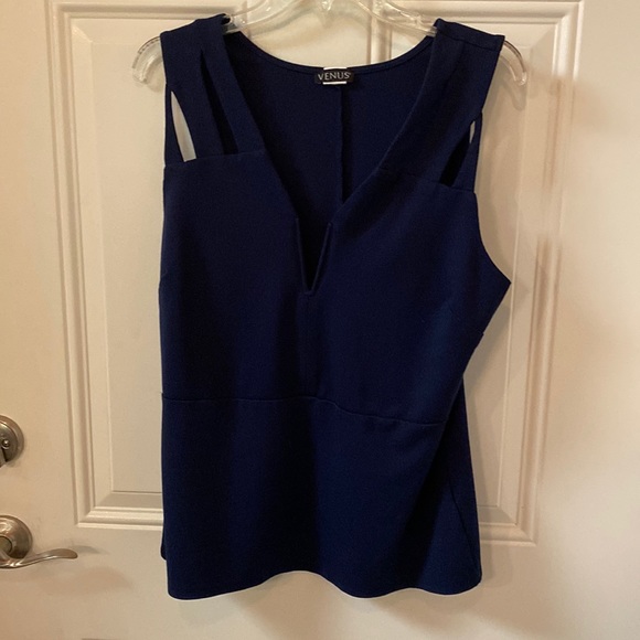 VENUS | Tops | Venus Tunic Womens To Xl Cutout Designs On Both ...